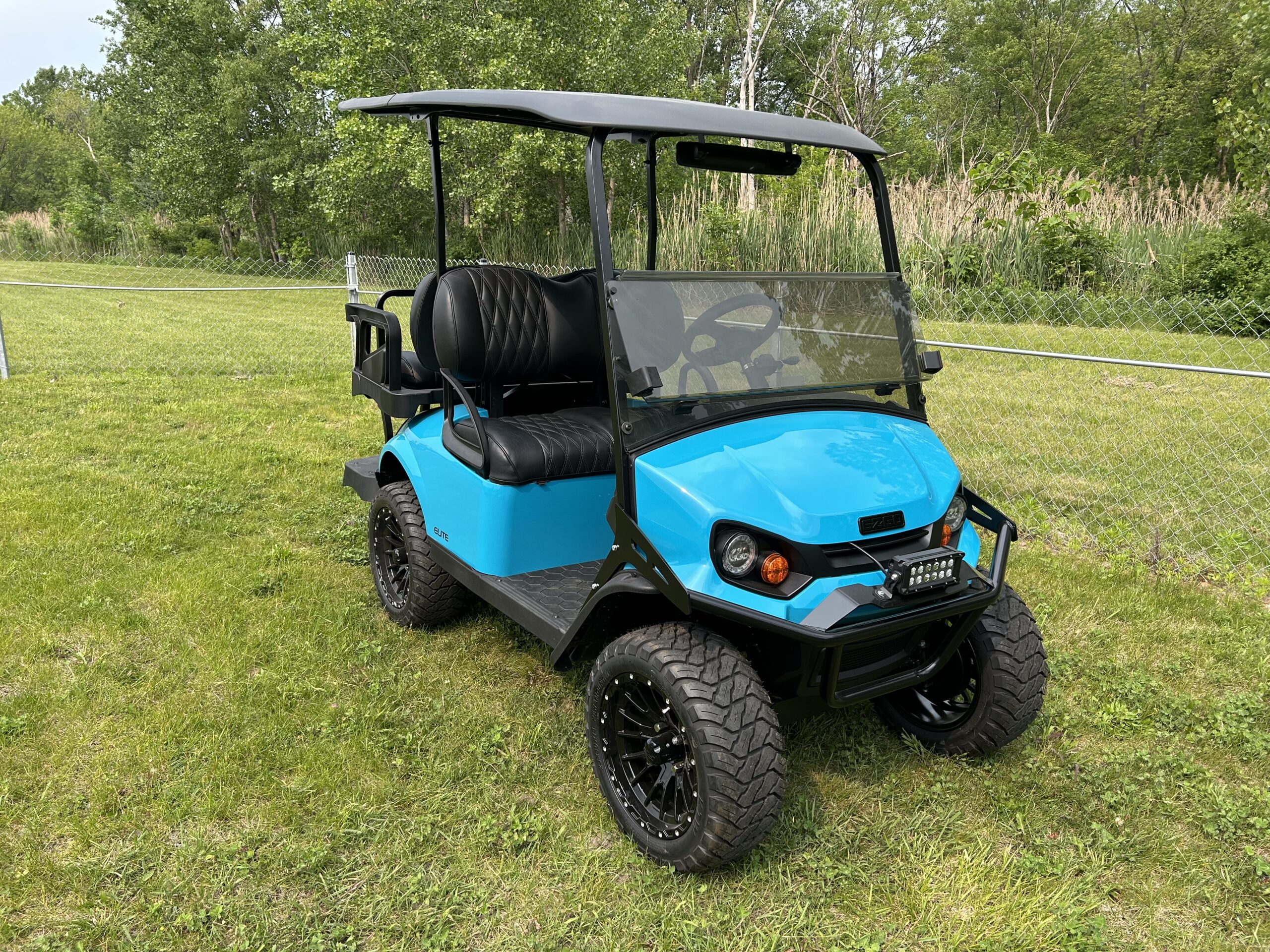 NEW EZ-GO EXPRESS S4 ELITE MIAMI BLUE GOLF CART - Beaver Creek Golf Carts