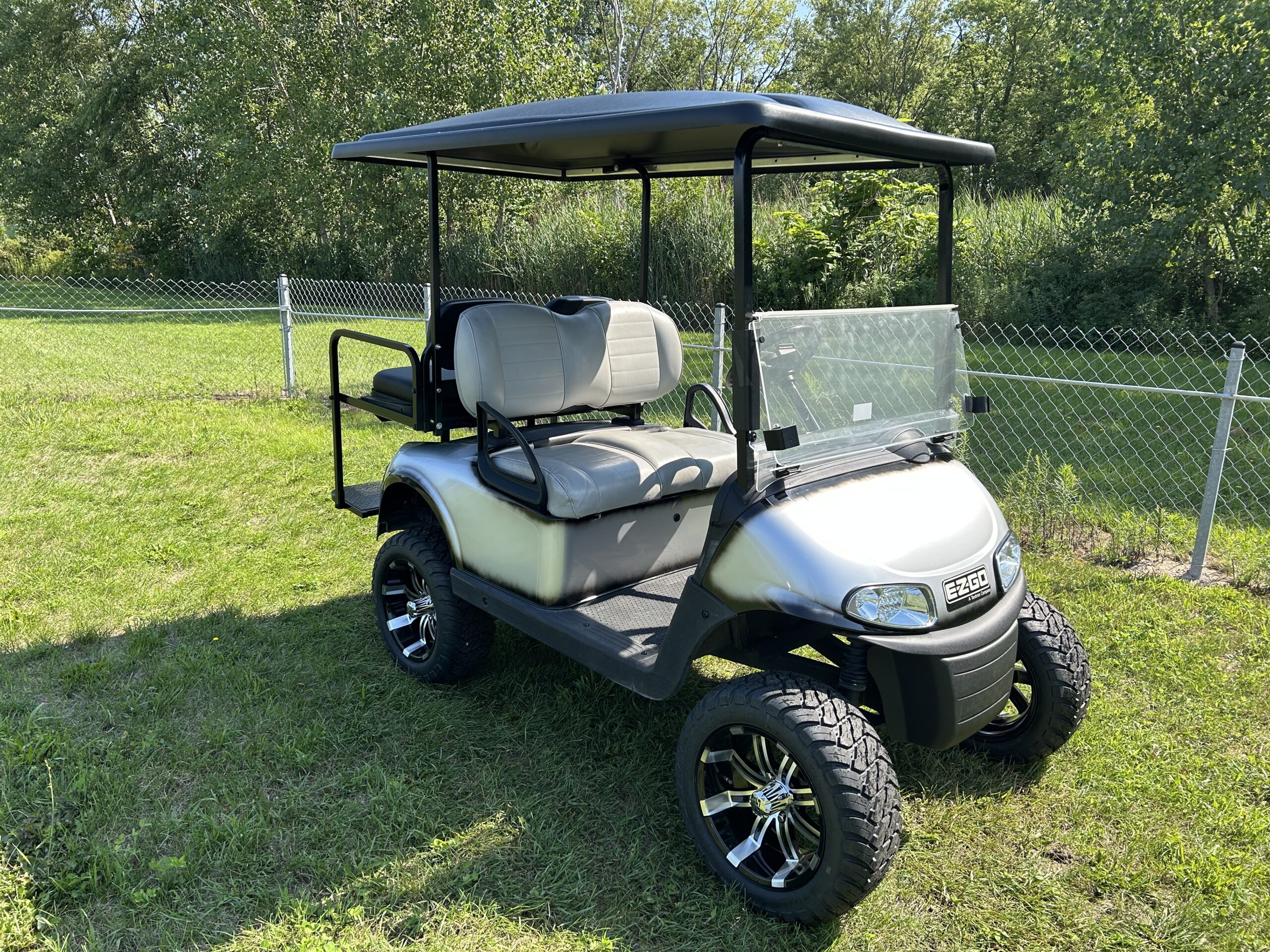 2020 EZGO RXV LI-ION GOLF CART, SILVER OMBRE - Beaver Creek Golf Carts